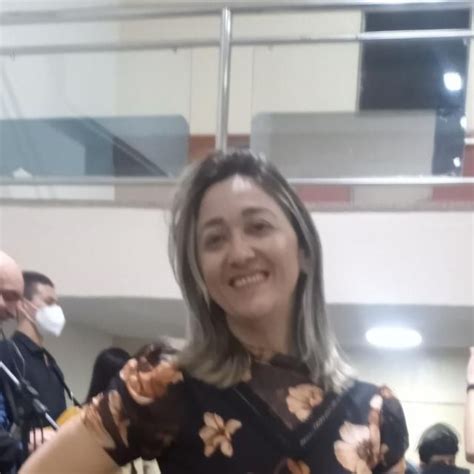 cássia queiroz posted on linkedin