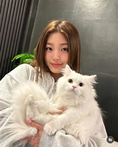 Yoonchae Kateye In 2025 Pretty Celebrities Beautiful Girlfriend