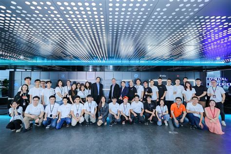 Fpt Software Ai Center Aims For Top Global Ai Lab