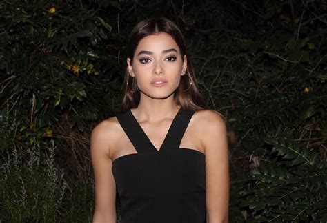 Simay Barlas Turkeys Rising Star Onedio