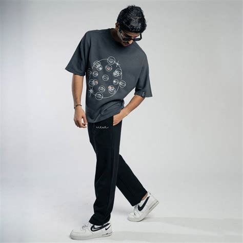 تشيرت رصاصي للجنسين متجر نيف