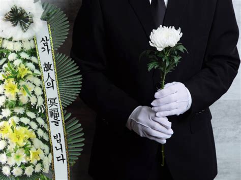 전국 장례식장 당일 근조화환 종류 가격 보내는 방법 정성꽃배달 1533 7022