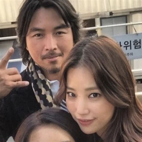 Massively Popular Actress Shocks Fans With Divorce Announcement Koreaboo