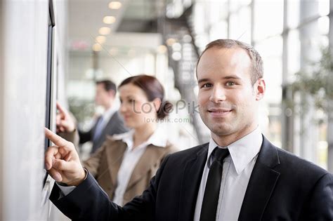 터치 스크린을 사용 하여 사업 사진 무료 다운로드 Lovepik