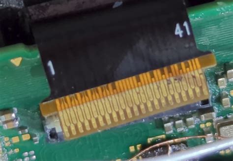 No Video Backlight Turns On Spark At The Fpc Connector Nintendo Switch Lite Tronicsfix