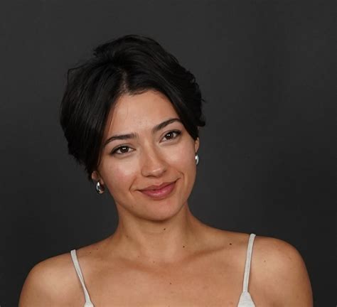 Carolina Oliveira Ana Mills
