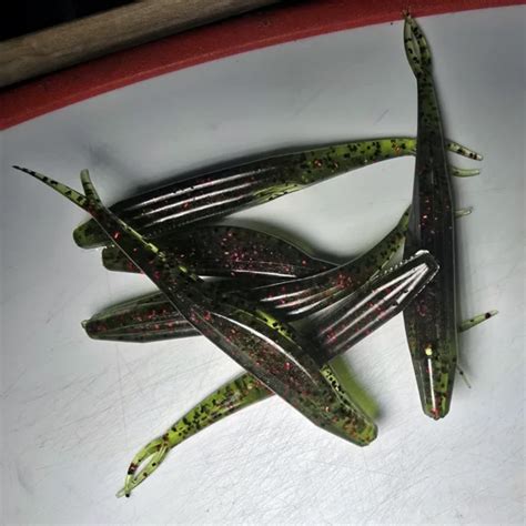 8 Inch Split Tail