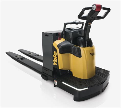 New Yale End Rider Pallet Truck Boosts Order Picking Productivity