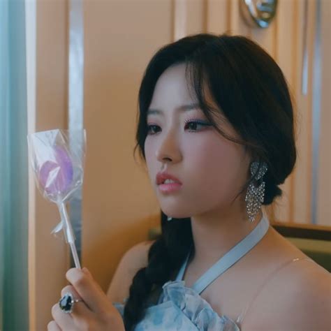 Pin By 𝐢𝐧𝐝𝐢𝐠𝐨 On Loona Olivia Hye Olivia Girl