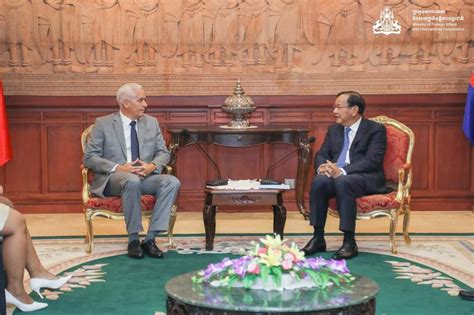 កម្ពុជា និងគុយបា ពង្រឹងទំនាក់ទំនង សារព័ត៌មាន នគរវត្ត