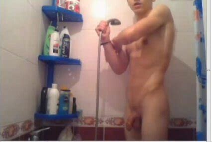 Straight Guy Taking Shower On Cam ThisVid