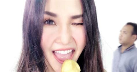 남성 음경모양 본뜬 1400원짜리 와플 외설 논란