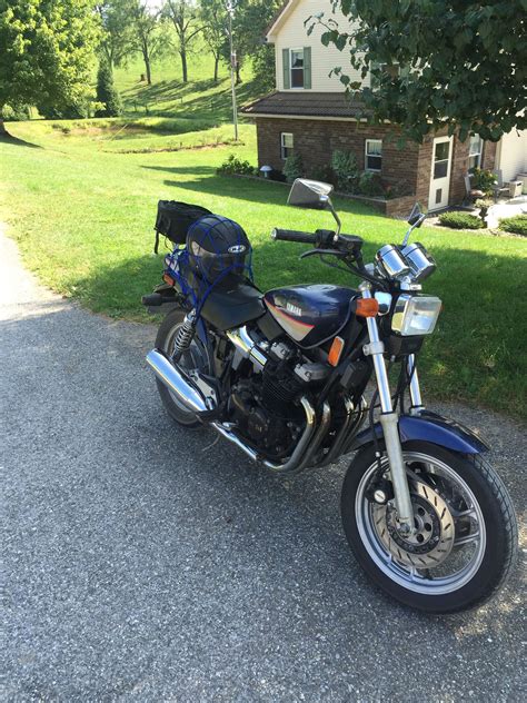 Pin By Carlos Alberto Tiburón On Yamaha Radian Classic Bikes Motorbike Girl Yamaha