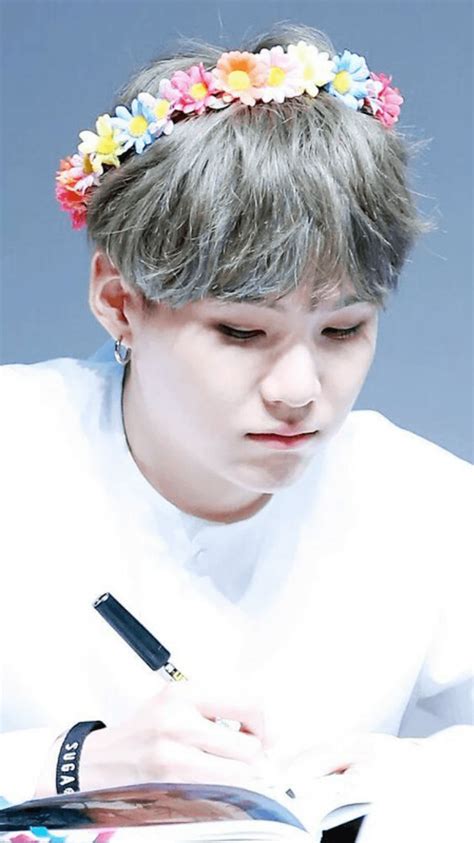 Bts Suga Cute Wallpapers Top Free Bts Suga Cute Backgrounds Wallpaperaccess