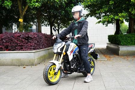 力帆摩托车品牌 KP150 Mini报价车型图片 摩托范