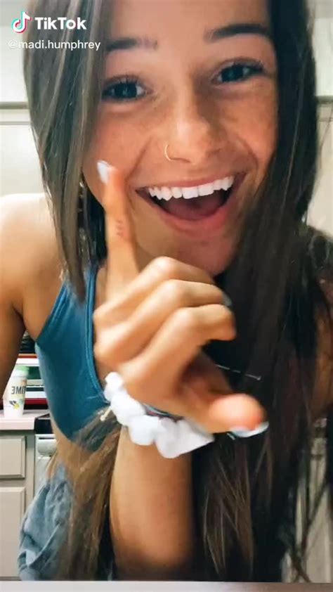 Sexiest Thing Ive Ever Seen😍😍🤤🤤 Scrolller