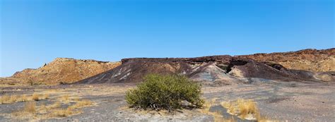 무료 이미지 경치 록 황야 사막 골짜기 파노라마 형성 낭떠러지 부시 아프리카 지역 산등성이 돌 지질학 황무지 고원 와디 버트 나미비아