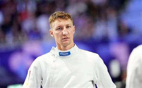 Латвийский пятиборец Павел Швецов после фехтования на Олимпиаде занимает третье место Presslv