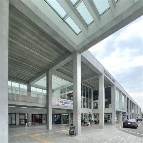 駅そのものがリビング！？「延岡市駅前複合施設 エンクロス」をご紹介します！！乾久美子建築設計事務所・延岡設計連合協働組合