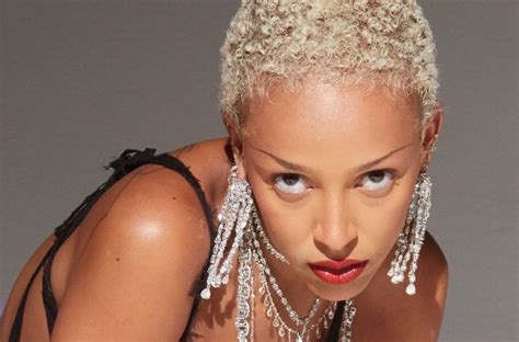 Doja Cat Lanza Su Nuevo Single Paint The Town Red Radio Hoy
