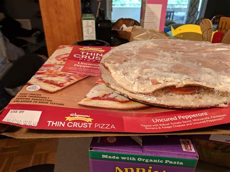 My Frozen Pizza Came With Two Pizzas Rmildlyinteresting