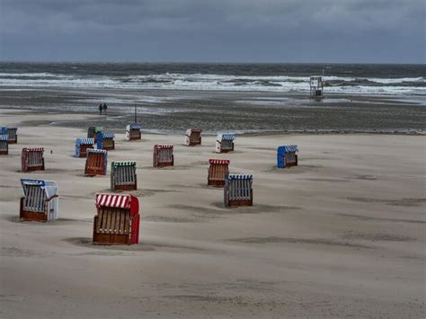 Premium Photo Stormy Day At The Sea