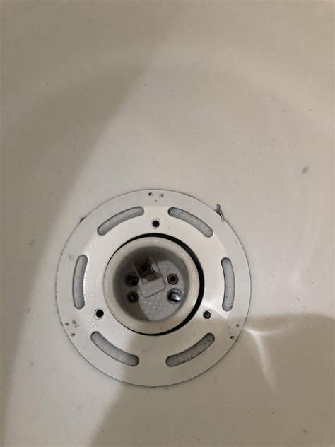 Electrical How To Remove A Ceramic Lightbulb Socket Home Improvement Stack Exchange