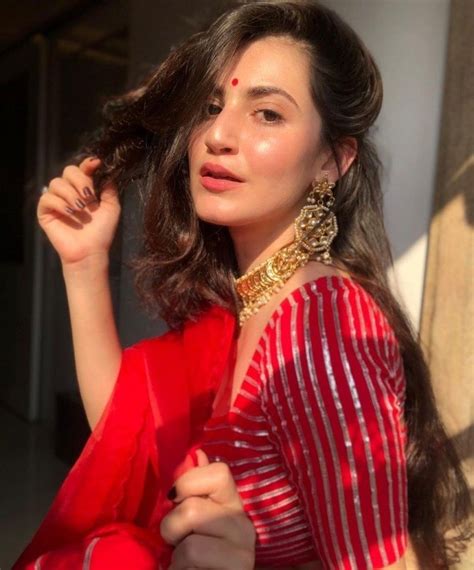 Shivaleeka Oberoi Aka Shivaleekaa Oberoi Photos Stills And Images