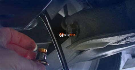 Cara Ganti Baterai Remote Mobil Yang Benar Dan Mudah