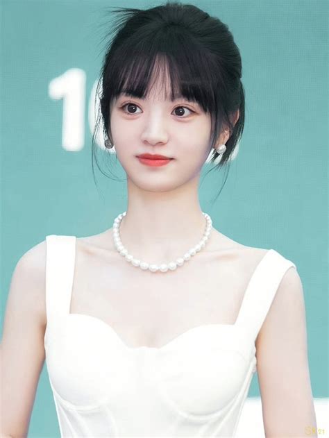 ปักพินโดย Vaaty23 ใน เถียนซีเวย Tian Xiwei 田曦微