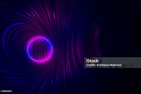 반사 벽과 네온 원 조명 3d 일러스트와 둥근 터널 배경 주제에 대한 스톡 사진 및 기타 이미지 배경 주제 보라색 파란색 Istock