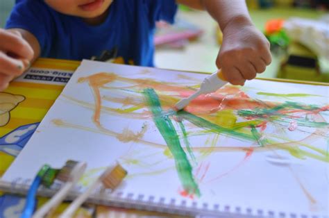 다쓴 칫솔로 그리는 멋진 스케치