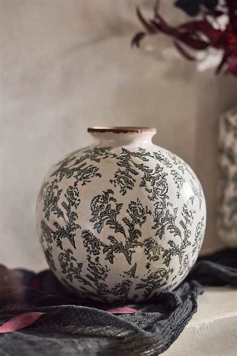 Baroque Damask Vase Large Terrain