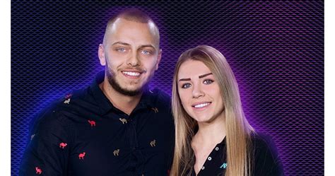 Сексбомбата от Игри на волята Денислава се СЪБРА с бившия си приятел