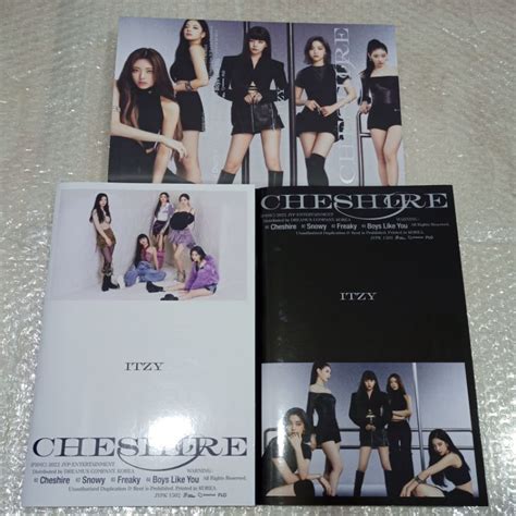 Itzy Chesire Unsealed Album With Folded Poster And Non Random Inclusion