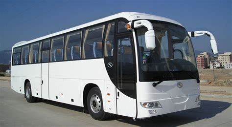 成都租大巴车29 55座多少钱 成都路景汽车租赁公司