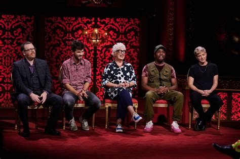 Taskmasters Mae Martin Leaves Fans In Stitches With Raunchy Joke
