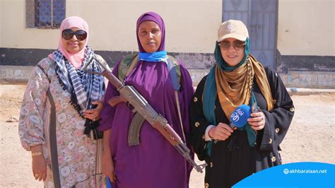 فتاة صومالية لأجل هذه الأسباب حملت السلاح ضد جماعة الشباب أخبار الآن