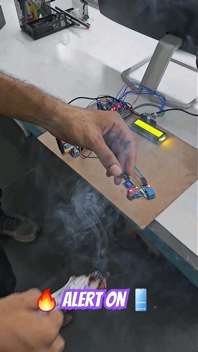 🔥 smoke and fire alert on phone using arduino and gsm arduinoproject trendingshorts trending