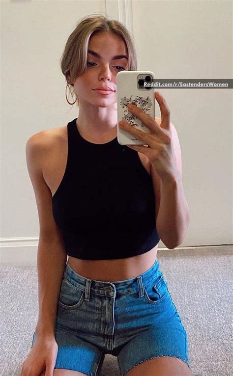 8 Hot Sexy Alice Nokes Bikini Pics