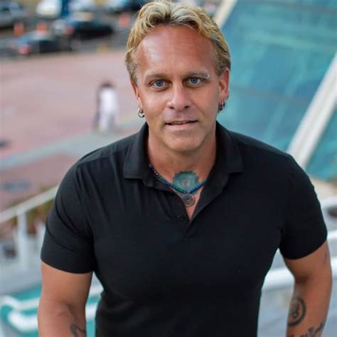 Aaron Ellis Aaronellisofficial • Threads Say More