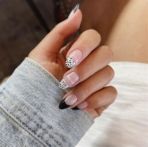 86 رنگ لاک ناخن پاییزی 1402 جدید و شیک برای پوست سبزه و روشن