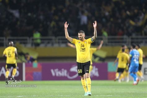 عکس استوری احساسی مورایس و رفع ابهام در مورد دانشگر خبرورزشی