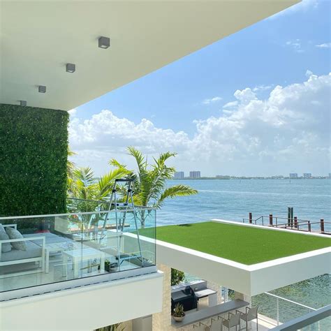Top Rated Artificial Grass For Rooftopsbalconies Lawn Guys Mia