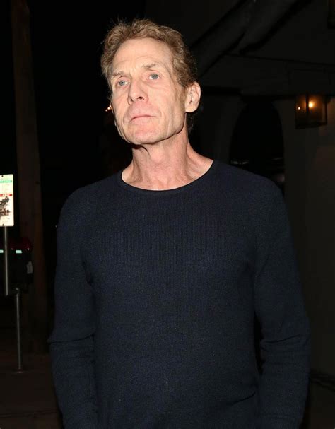 Estilista Afirma Que Skip Bayless Le Ofreció 15 Millones Para Tener Sexo Us Weekly