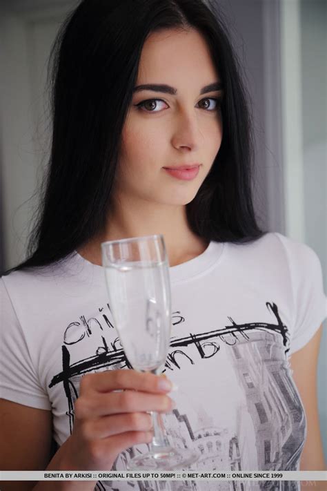 Met Art Girl Shows Hairy Cunt Porn Pictures Xxx Photos Sex Images