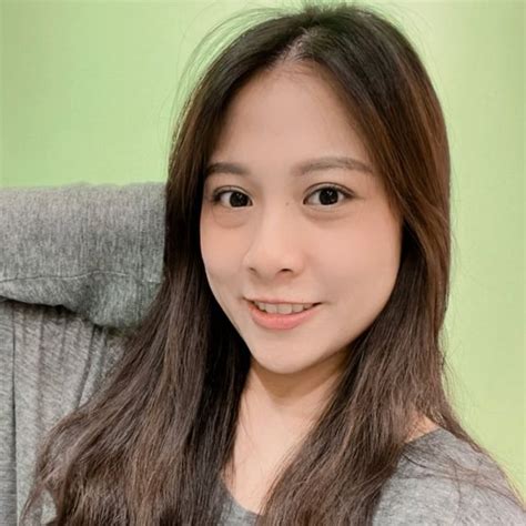 有人在28歲考慮轉職的嗎 在牙科待了快10年 最近想去考不動產經紀營業員證照