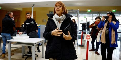 Мужа Жизель Пелико просят посадить на 20 лет за организованные изнасилования жены Nv