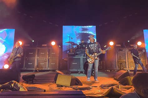 The Gauntlet Staind Announces Break The Cycle 25th Anniversary Tour