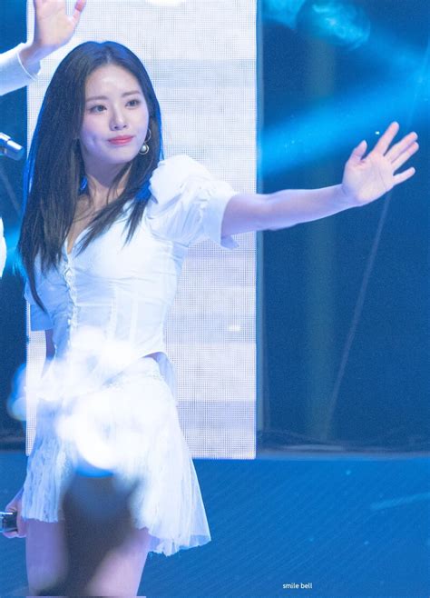 221028 Fromis 9 Jiwon Hanbat National University Festival Kpopping